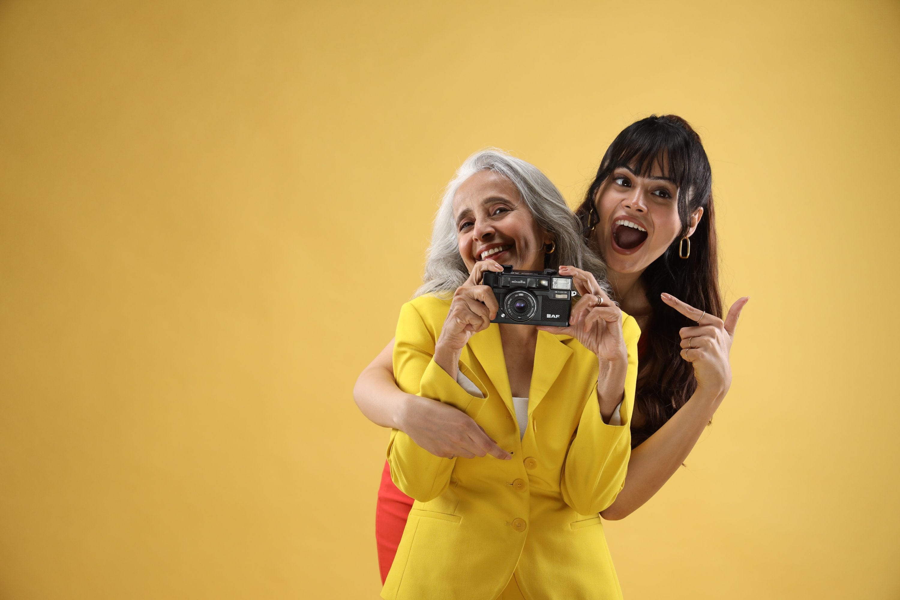 Shop Hair Extensions, Volumizer & Hair Strands Online | Strands